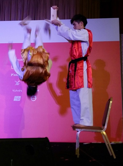 An Awesome Performance - Singapore Taekwondo Federation 新加坡跆拳道总会